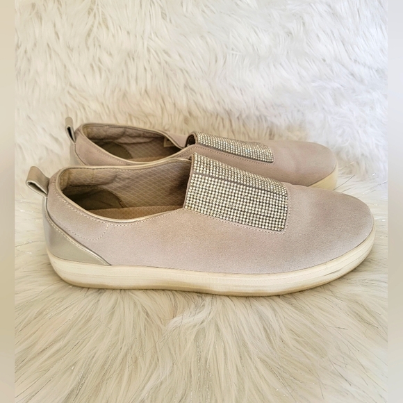 Skechers | Shoes | Skechers Aircooled Memory Foam Flat Shoes With ...